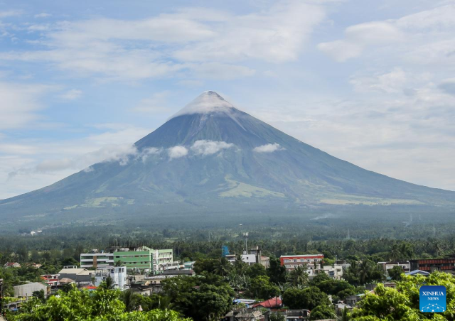 Philippines' Most Active Volcano Eruption May Last for Months ...